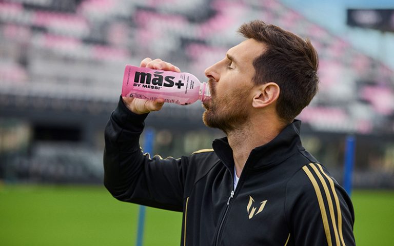 Más+: The world's greatest soccer star Lionel Messi unveils his next ...