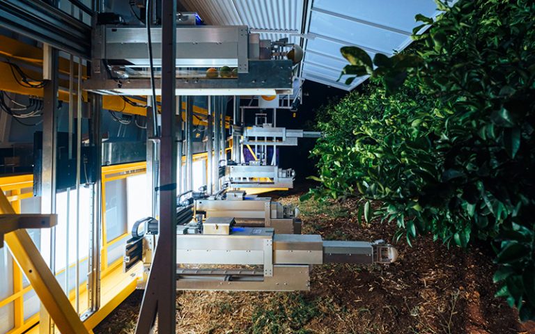 Nanovel unveils groundbreaking AI-powered robot, revolutionising global ...